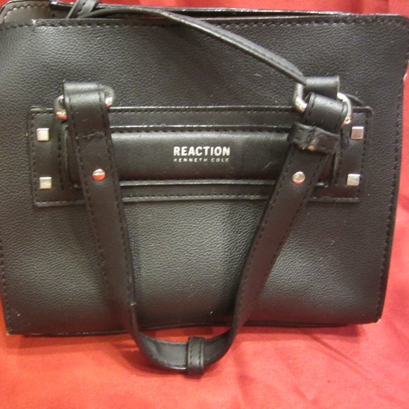 Kenneth Cole Reaction | Bags | Kenneth Cole Small Black Bag Wsilvertone ...